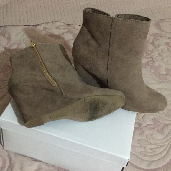 Report Footwear | Shoes | Wedge Ankle Booties | Poshmark